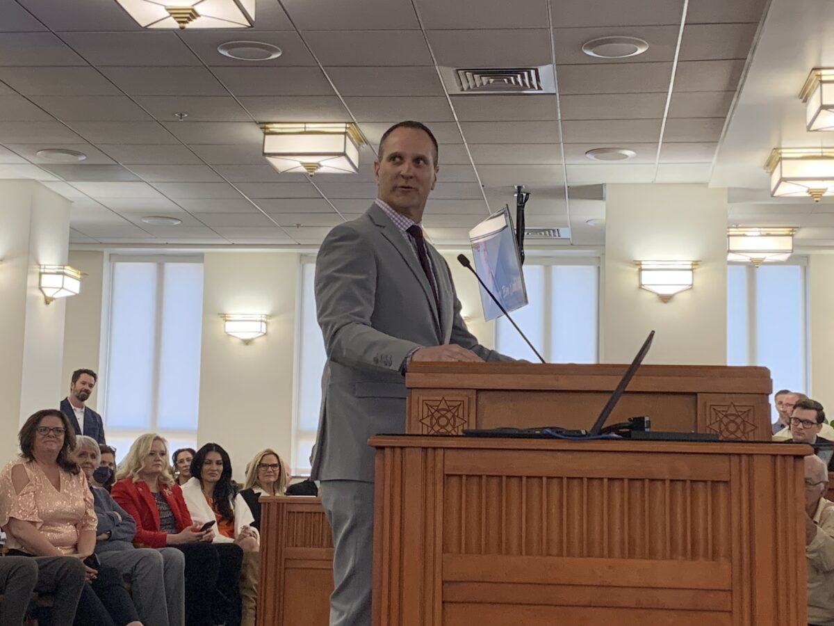 Nadolski sworn in as mayor; Graf, Myers take seats on Ogden City ...